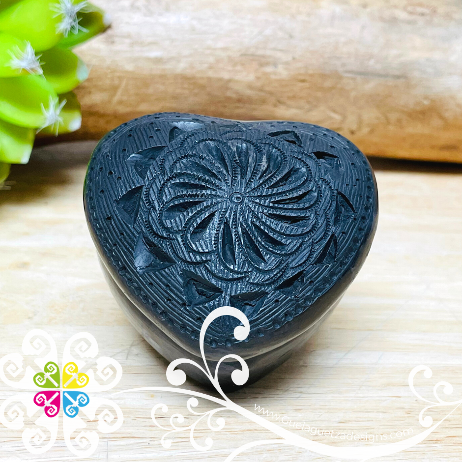 Small Heart Jewelry Box - Barro Negro Oaxaca – Guelaguetza Designs
