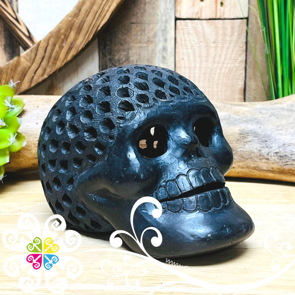 Large Calado Skull - Black Clay Oaxaca – Guelaguetza Designs