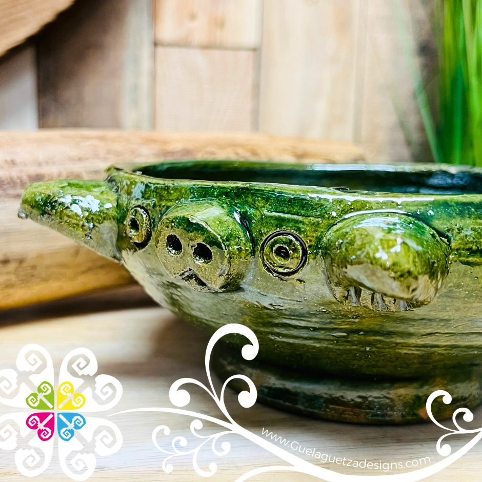 Medium Molcajete Puerquito - Barro Vidriado Oaxaca – Guelaguetza Designs