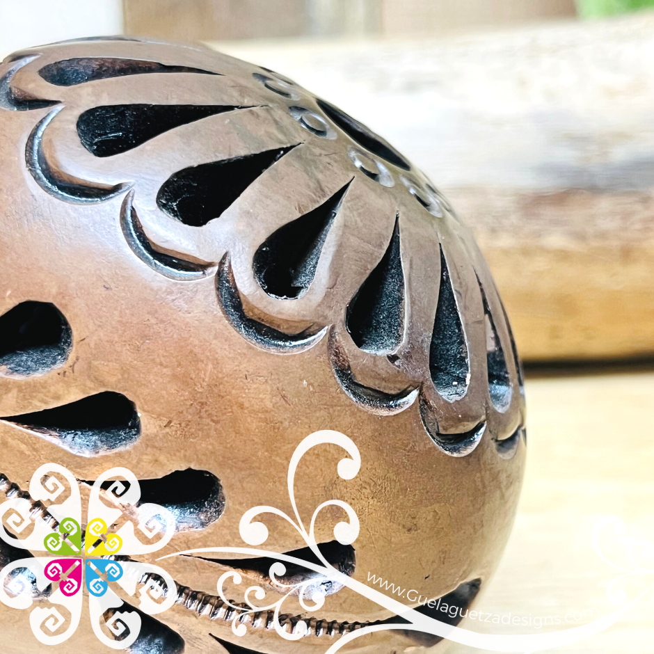 Small Calado Skull - Barro Cafe Oaxaca – Guelaguetza Designs