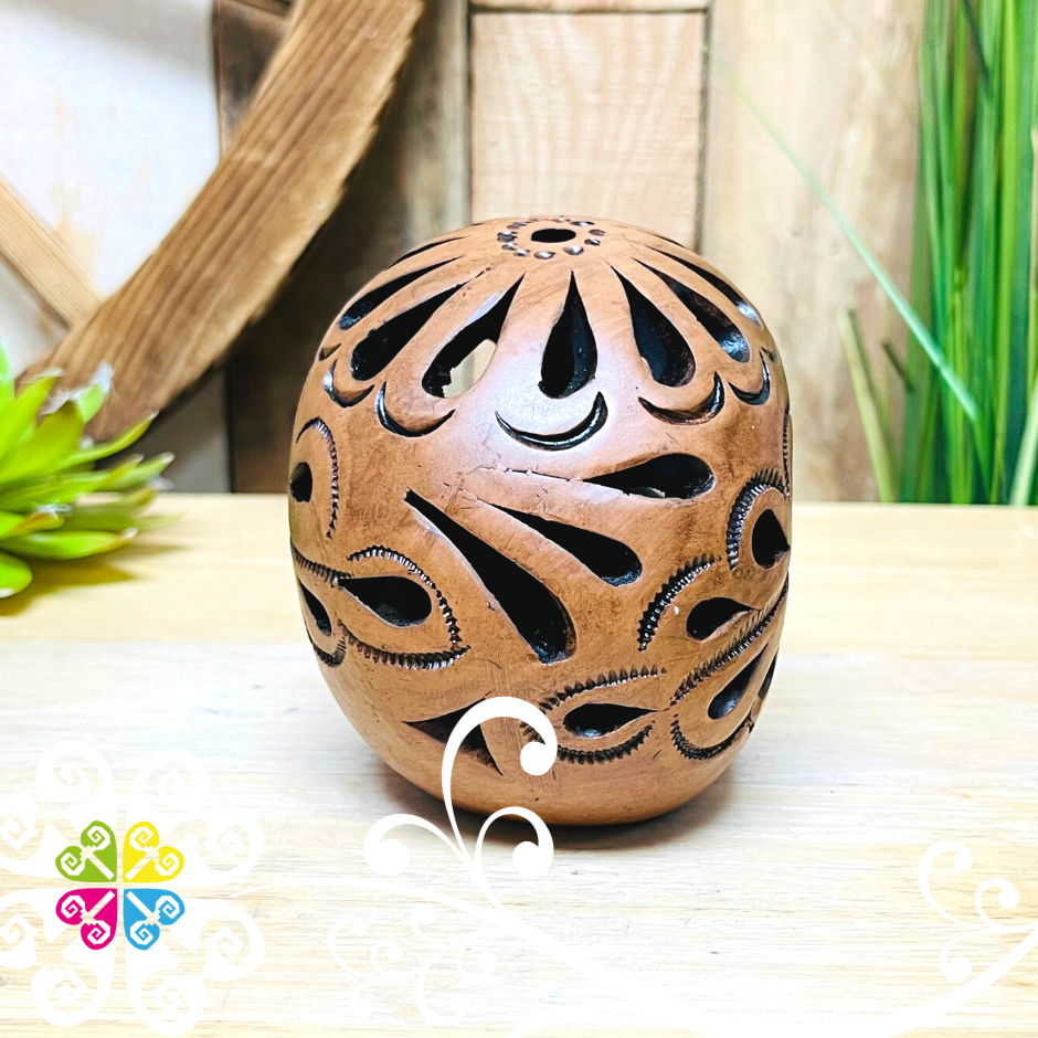 Medium Calado Skull - Barro Cafe Oaxaca – Guelaguetza Designs